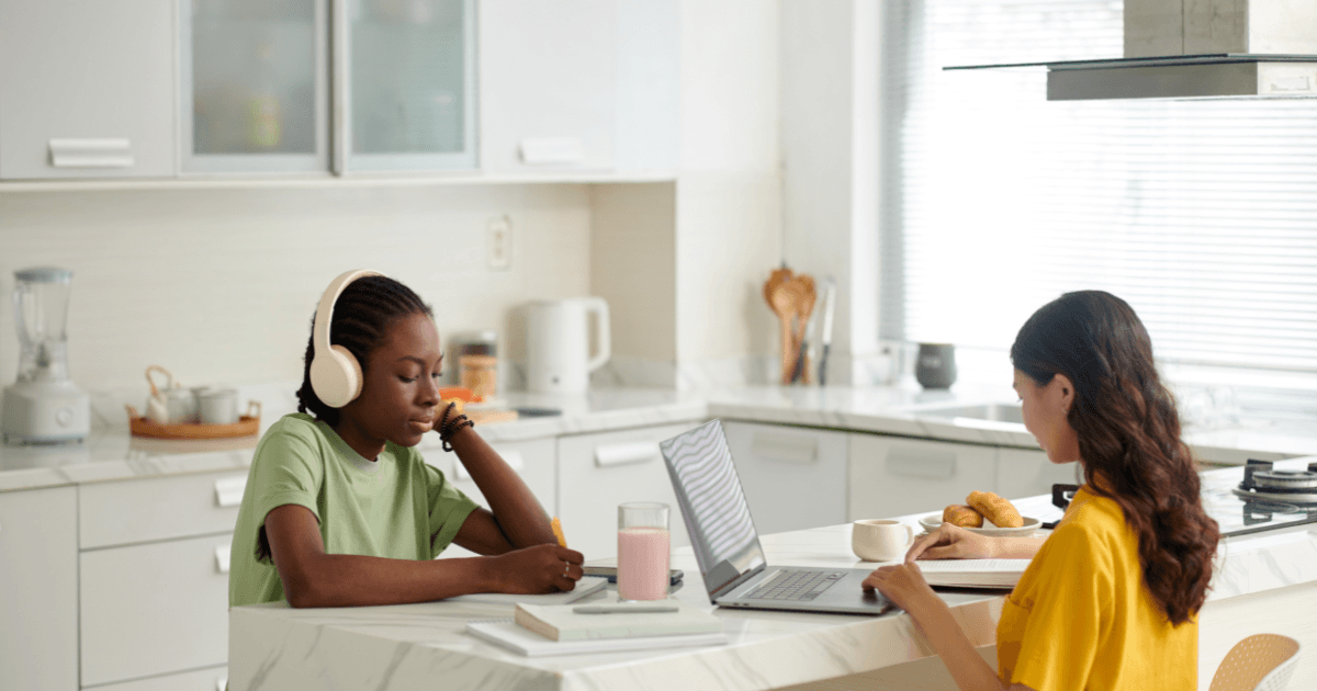 Graceful Roommate Conflict Handling